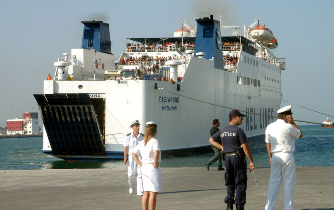 Ταξίδι με πλοίο: Τα απαραίτητα έγγραφα που πρέπει να έχετε μαζί σας ...