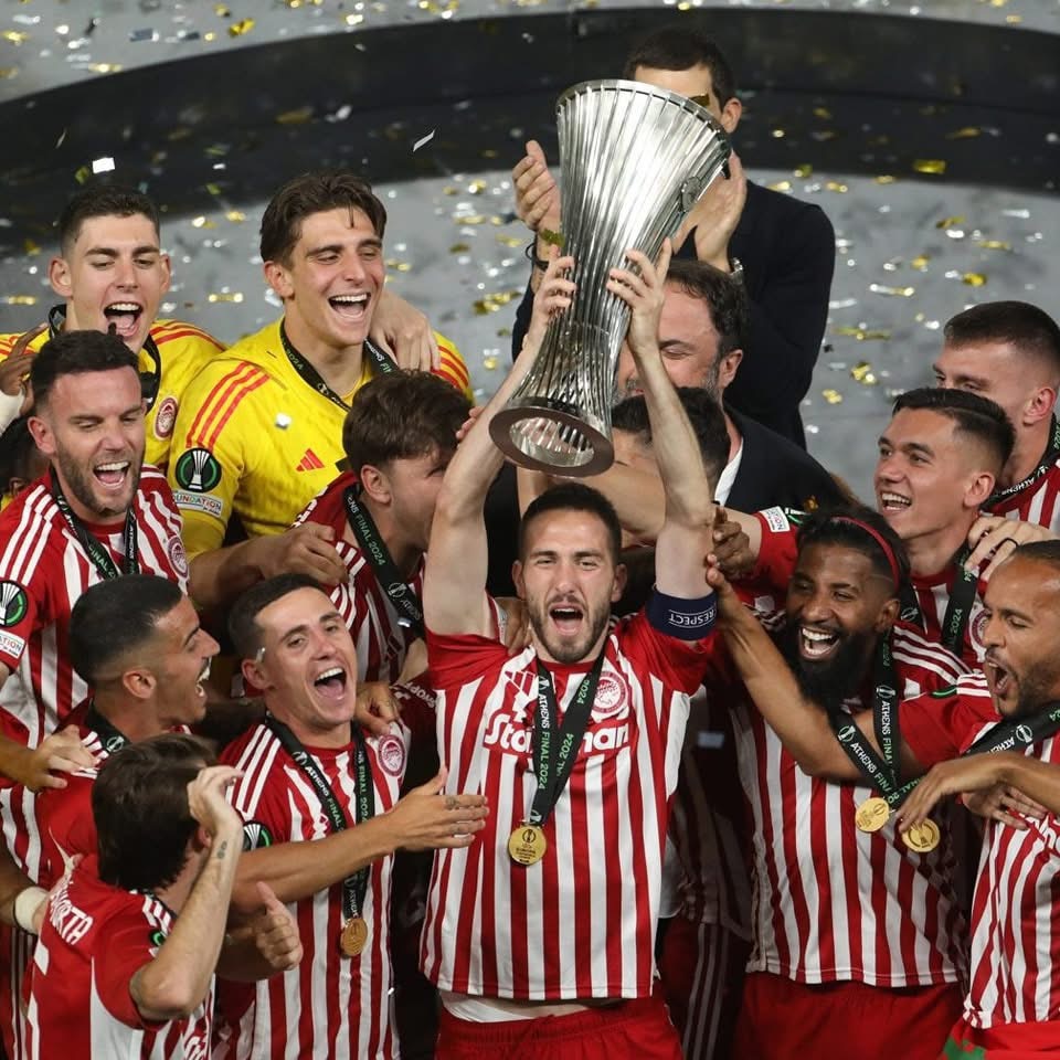 Globe Soccer Awards 2024 - Ομάδα αποκάλυψη ο Ολυμπιακός - KalimeraEllada.gr