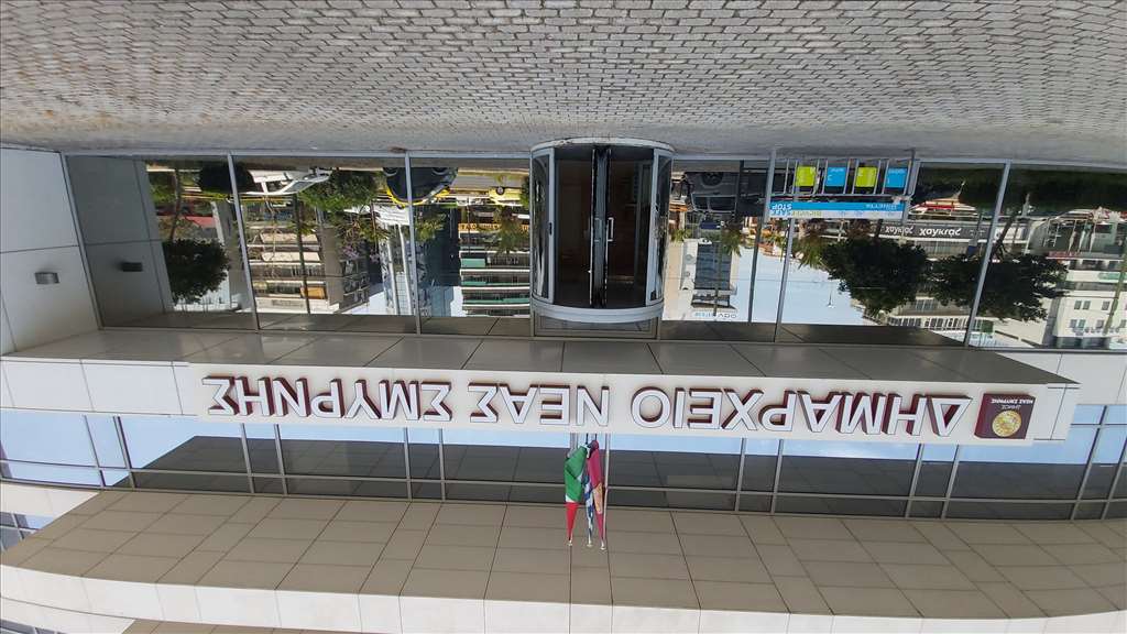 Η ΝΕΑ ΣΜΥΡΝΗ ΤΙΜΑ ΤΗΝ ΠΑΛΑΙΣΤΙΝΗ - KalimeraEllada.gr