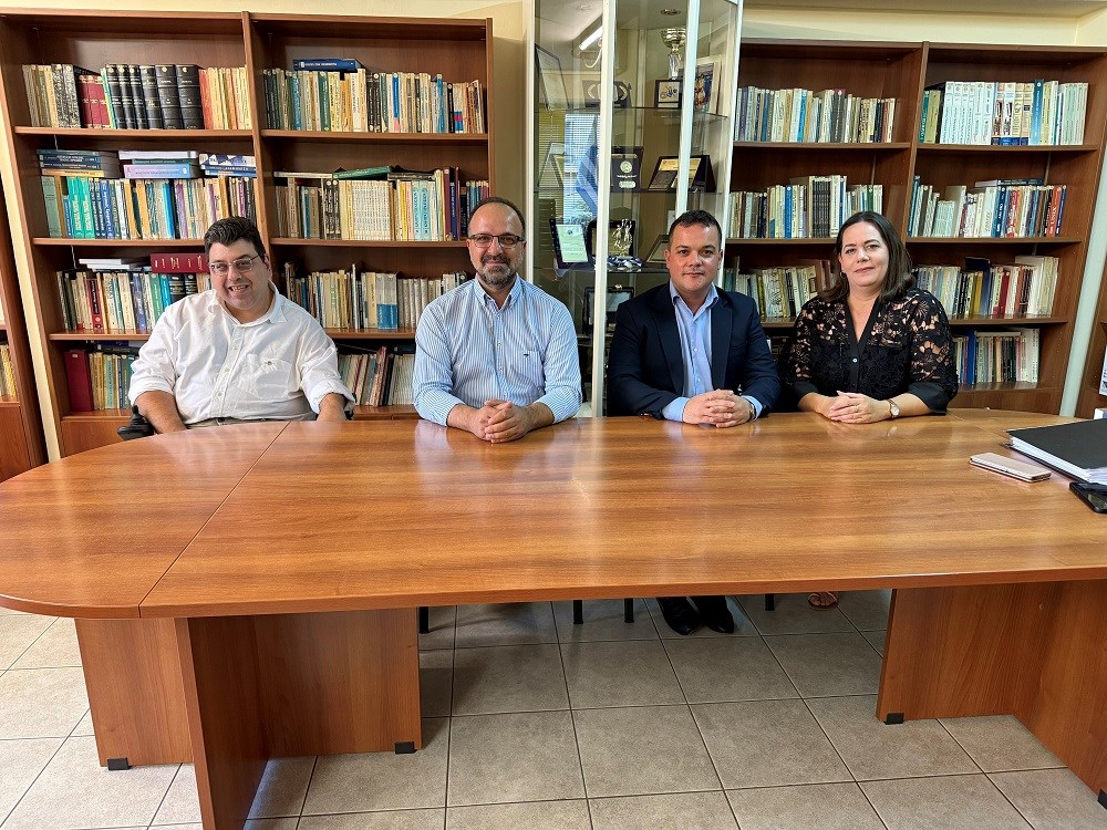 ΑΝΑΣΥΓΚΡΟΤΗΣΗ ΤΗΣ ΔΙΟΙΚΗΣΗΣ ΤΟΥ ΟΕΕ/ΤΑΚ - KalimeraEllada.gr